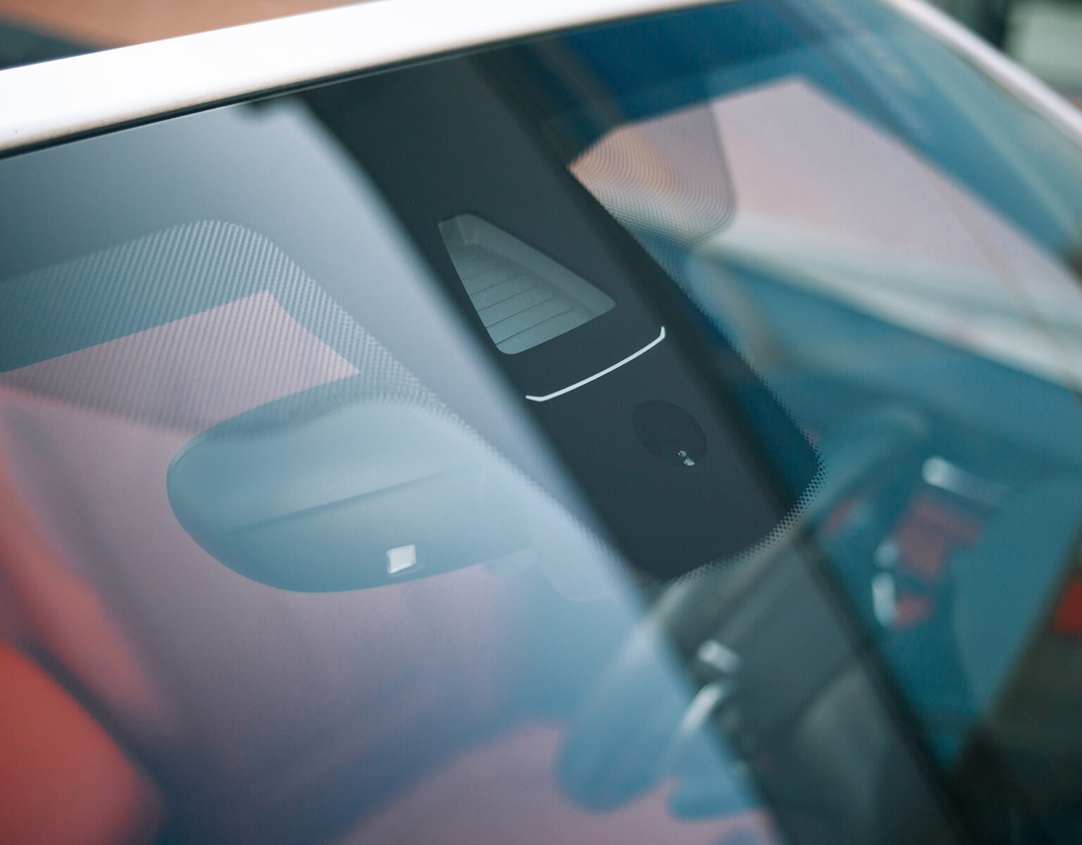 ASV・ADAS搭載車のエーミング・カメラ校正なら｜輸入車もOK｜埼玉の小島自動車ガラス